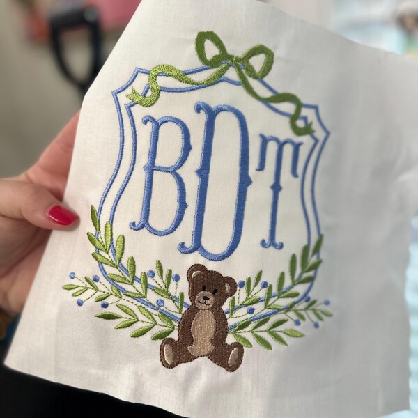 Bear Wreath Crest Frame Embroidery Design Baby Banner Crest Frame ...