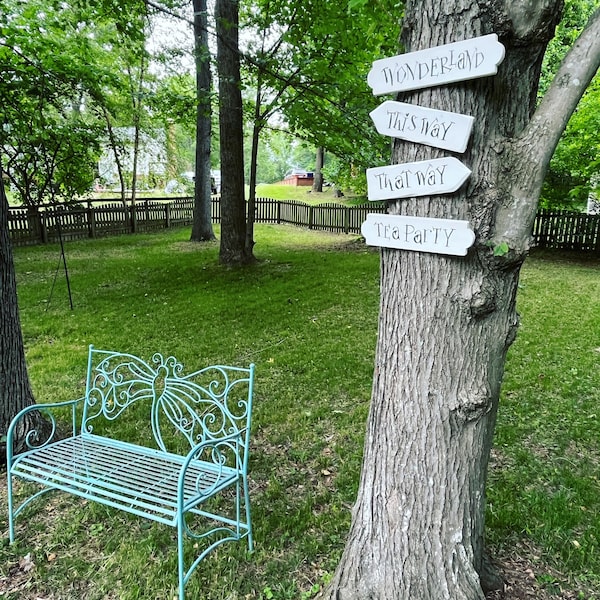 This Way That Way Not This Way Wonderland Fairytale Storybook Signpost ...