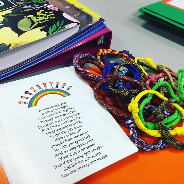 Gifts for Students - Last Day of School Bracelet and Card Sets - End of ...