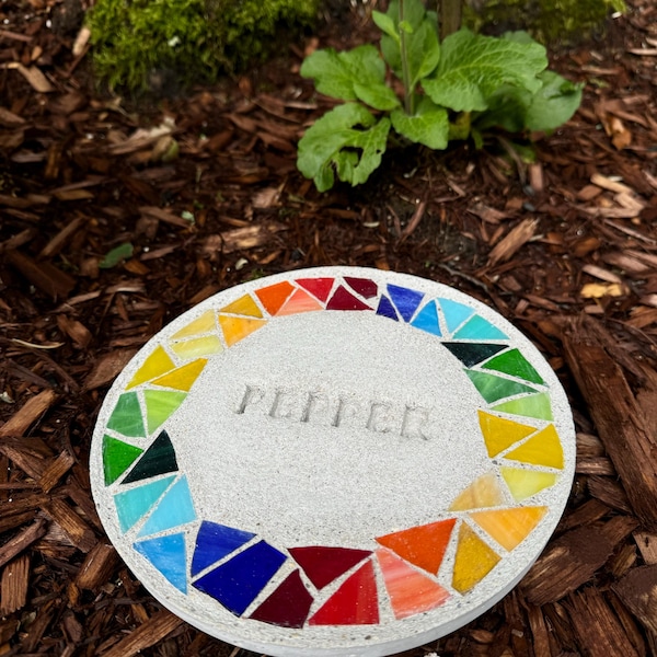 Personalized Garden Stepping Stone With Mosaic Glass Rim (large ...