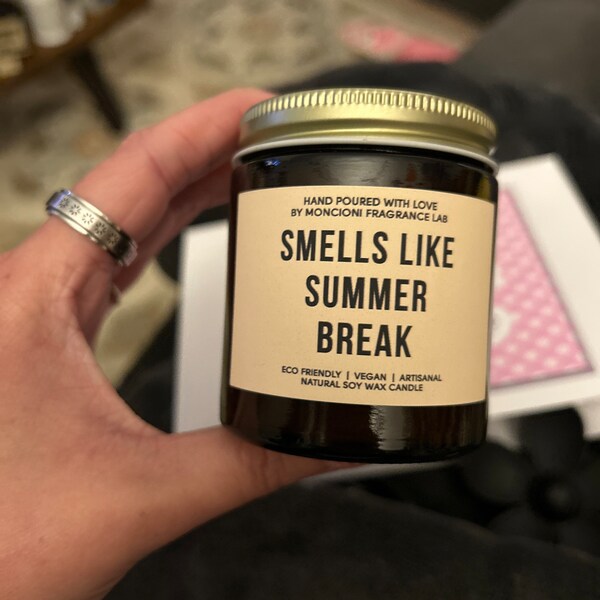 Congrats on Quitting Your Job Candle, Retirement Gift, Funny Retirement ...