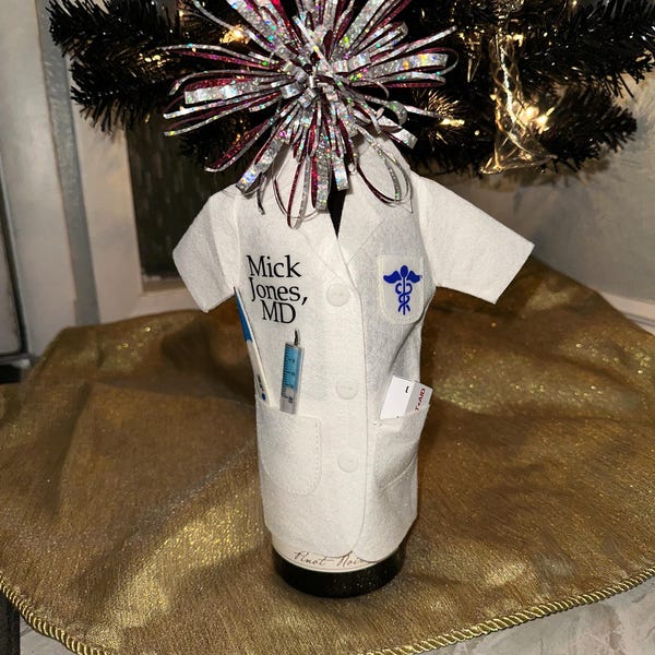 Dr. Gift, MD Wine Bottle Personalized Bag, Congratulations Doctor Gift ...