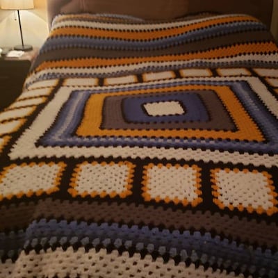Crochet Pattern Diagonal Granny Square Blanket, Granny Squares, Granny ...
