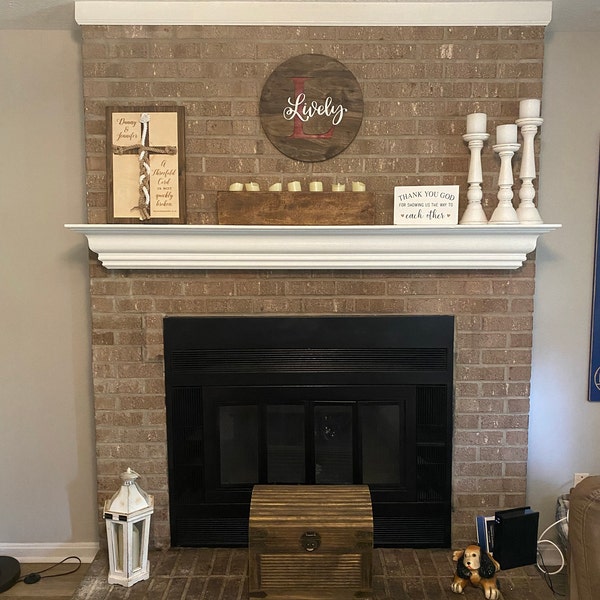 Last Name Sign, Round Initial Sign, Wedding Sign, Wedding Gift ...