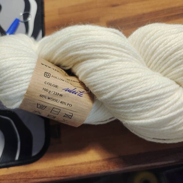 Beetroot Color 60% Wool, PO Blend Yarn, 100g/3,5oz. Soft Sport Type ...