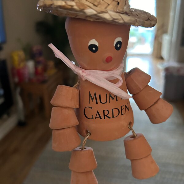 Personalised Garden Robin on Spade Handle, Mothers Day Gift Idea, Mum ...