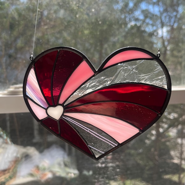 Stained Glass Heart Suncatcher, Valentine Window Hanging, Valentines ...