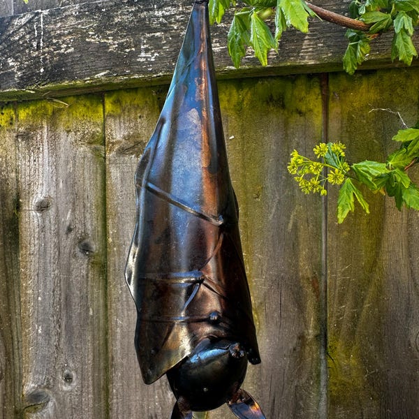 Hand Crafted Recycled Metal Robin. Metal Garden Outdoor Sculpture ...