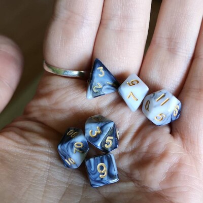 Marble With Gold Numbers 10mm Mini Poly 7 Dice Set RPG Tool Tabletop ...