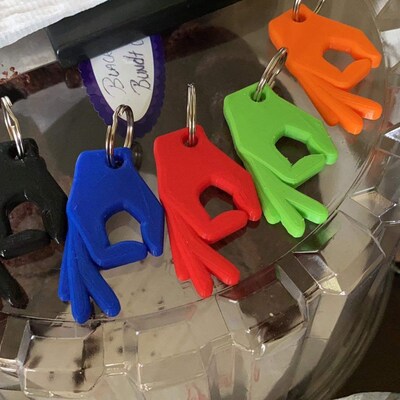 Finger Circle Game Key Chain - Etsy