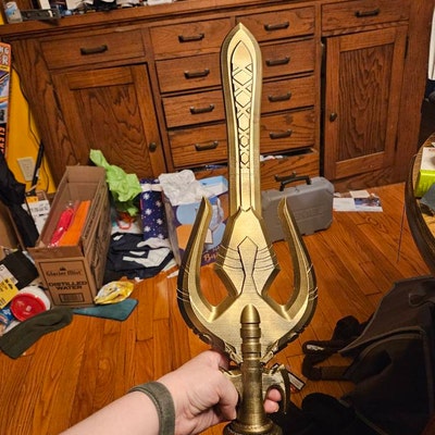 Mjolnir, Thor's Hammer and Belt Mount Cosplay Prop. Display Options ...