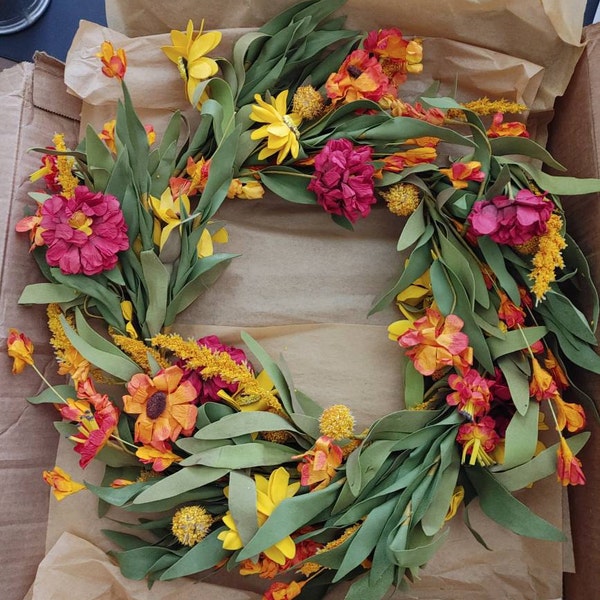 Wildflower Bouquet Spring Candle Ring, Spring Wreath, Wedding Flowers ...