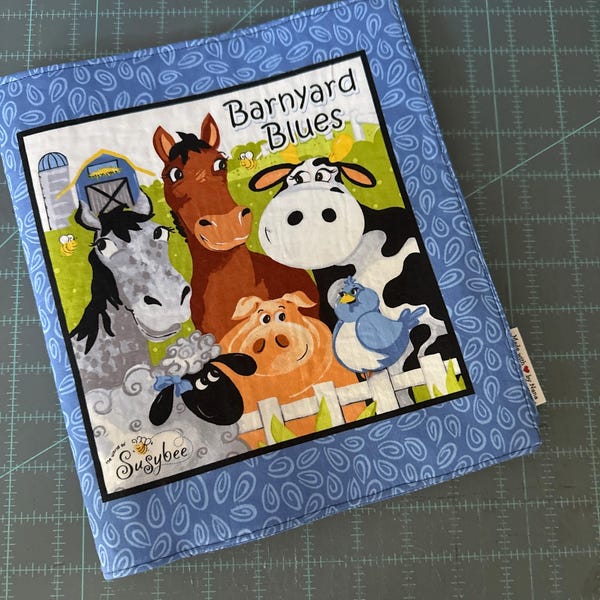 Sweet Bees Book Panel by Susybee for Clothworks - SB20422-310 -36 Inch ...