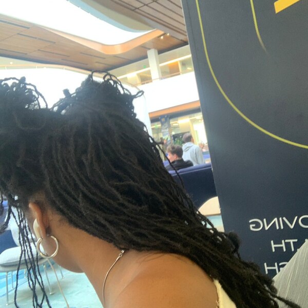 Extra Small Human Loc Extensions 50 Locs per Bundle in 1b and Medium ...