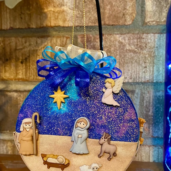 Nativity Buttons by Dress It up //christmas Craft Embellishments - Etsy