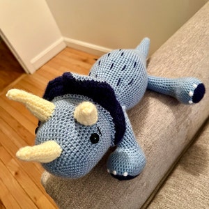 Amigurumi Crochet Pattern Sumo the Triceratops Dinosaur ENGLISH ONLY ...