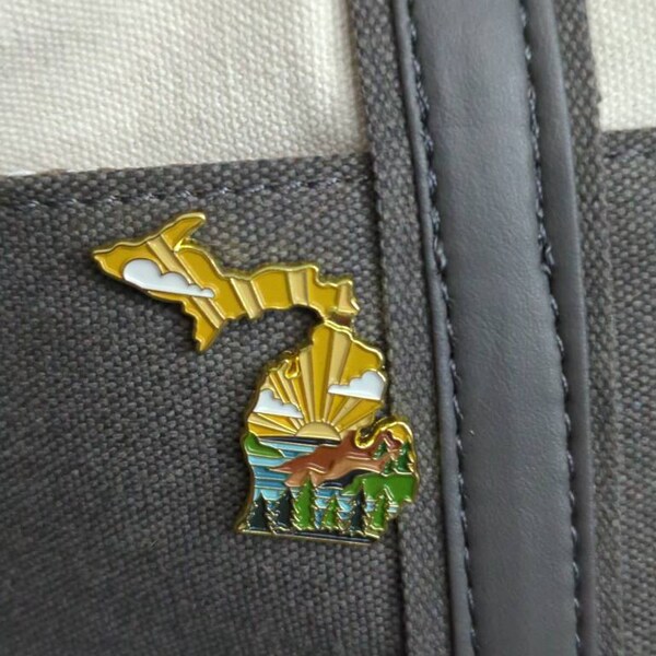 Michigan Enamel Pin | Gold Soft Enamel Pin | Illustrated United State ...