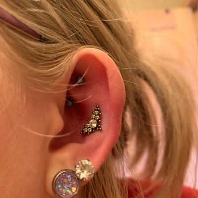 ASTM F136 Titanium Conch Labret, Curved Gem and Bead Conch Earring ...