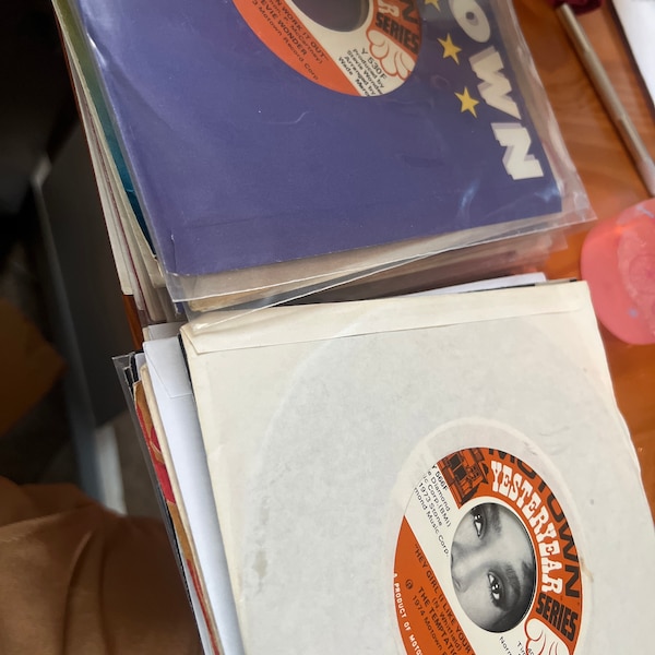 Top 40 and Popular Titles. 7”- 45 RPM Vinyl Records. U-pick. Click on ...