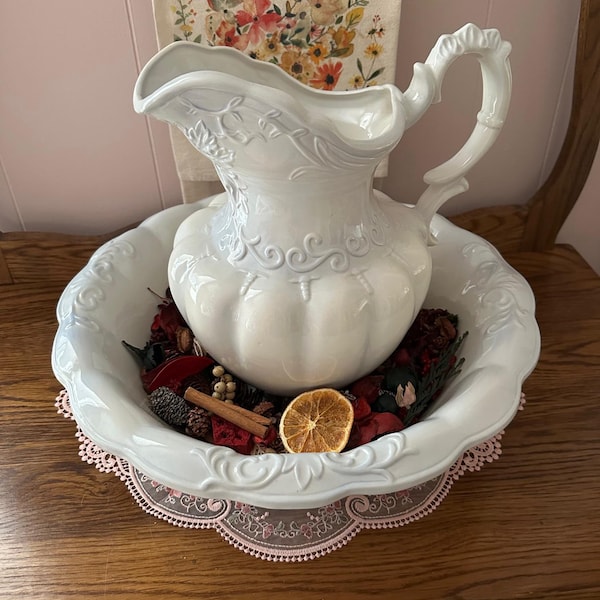 Sparkling Gold Potpourri Bowl Filler. Holiday Classic 15 Small Glitter ...
