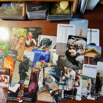 The Physical Features Oracle by Simplistic Mystic 32 Card Oracle MINI ...