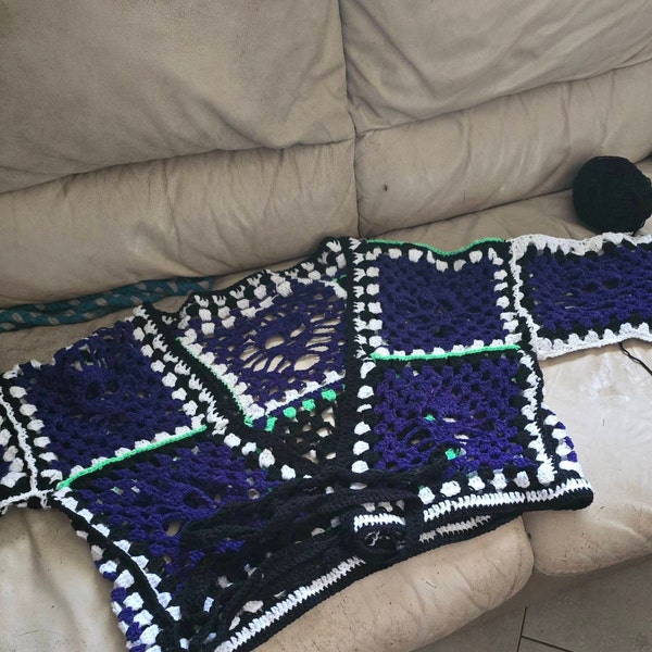 CROCHET PATTERN Friday the Thirteenth Skull Cardigan / Spooky Cardigan ...