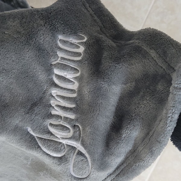 Adult Fleece Throw-personalized Custom Embroidered Blankets Cursive ...