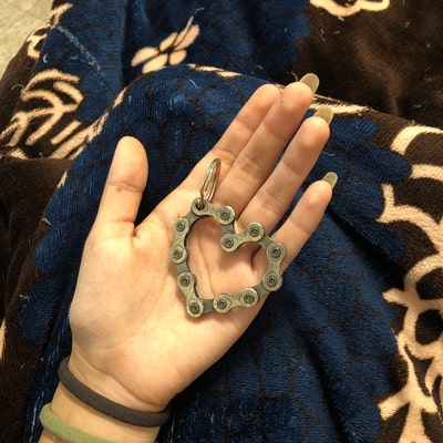 Upcycled Bike Chain Heart Keychain - Etsy