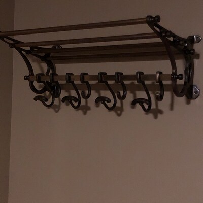 Train Hall Luggage Wall Mounted Rack Shelf Hooks Coat Rack Train Rack ...