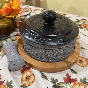 Métlatl Mexican Metate Made of Lava Rock With Metlapil 22x32 CM ...