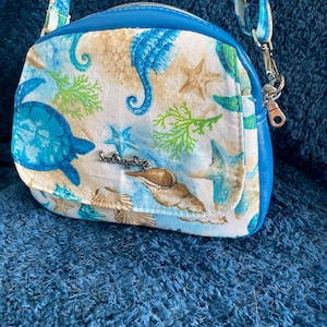 The Itty Bitty Bowler Bag Sewing Pattern With Video, Projector and SVG ...