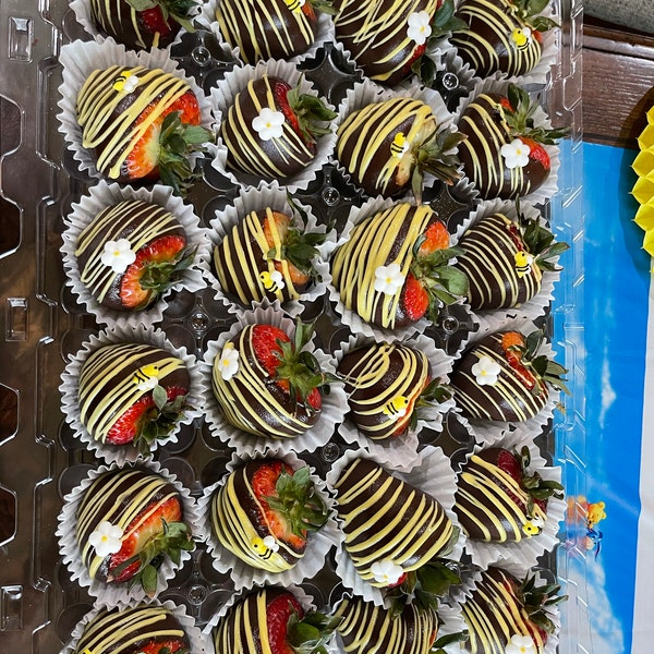 Jungle Leaves Sprinkle Mix Leaf Sprinkles Green Sprinkles Jungle ...