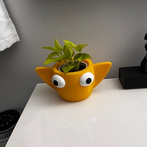 Yellow Pikmin Planter Pot 3D Model - Etsy