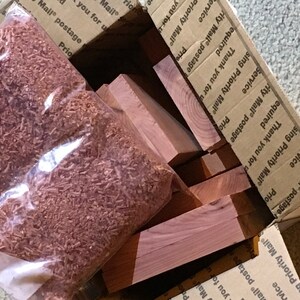 Aromatic Red Cedar Wood Blocks Moth Repellent (24) 2 1/2" X 4" X 1/4 ...