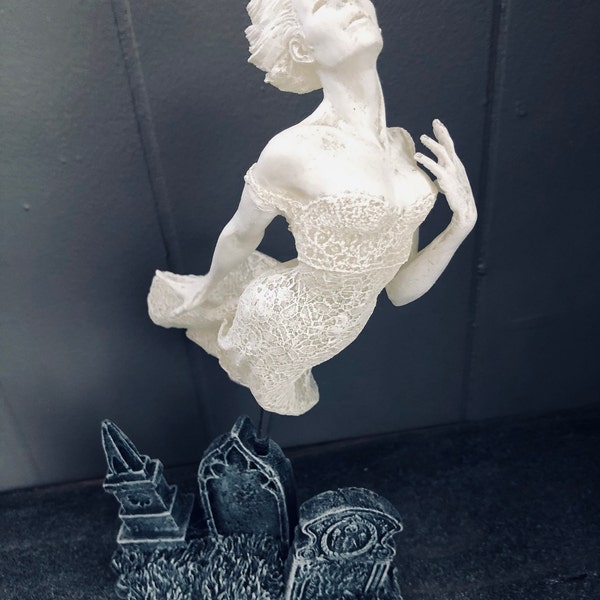 Victorian Ghost Statue, Hand Painted Resin Sculpture, Glow in the Dark ...