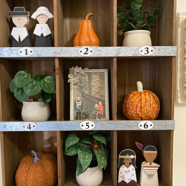 Wood Pilgrim Figurines: Black & White Thanksgiving Decor - Etsy