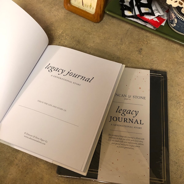 Holiday Memory Book: Christmas Scrapbook Album, Family Keepsake Journal ...