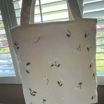 Hand-embroidered Laptop Cover, Cute Laptop Sleeves, Small Daisies ...