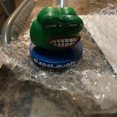 Pepelaugh Twitch Emote 3D Print Desk Decoration Gift for Streamers Meme ...