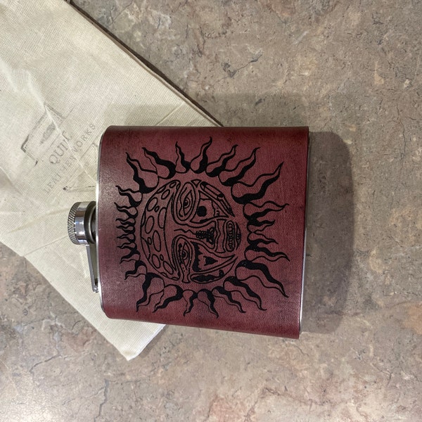 Magic the Gathering Flask, MTG Leather Handmade Flask, WUBRG Gift ...