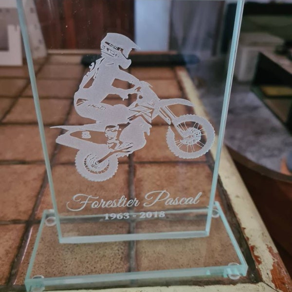 Memorial Glass With Engraved Photo - Personalized Engraved Glass - Standing Memorial Plaque ...