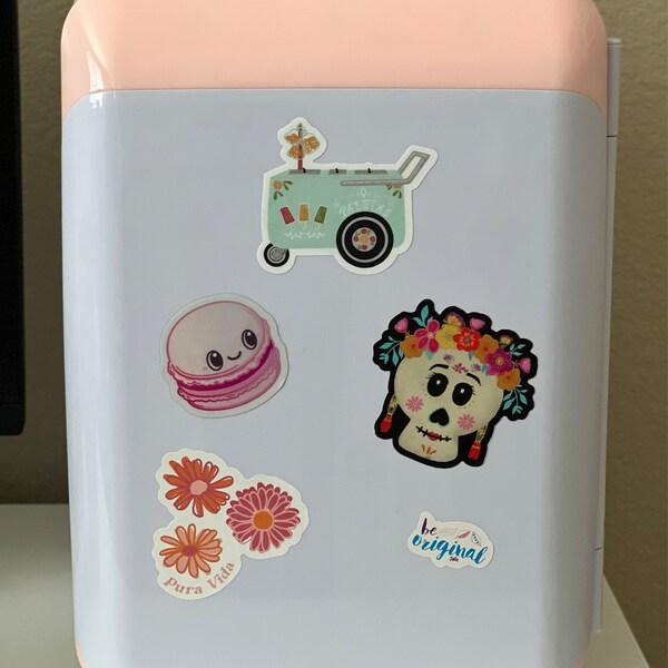 Edna Mode Vinyl Sticker - Black and White Sketch With Quote - Disney ...