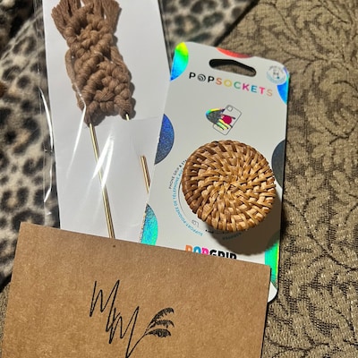 Rattan Popsocket/kindle Grip - Etsy
