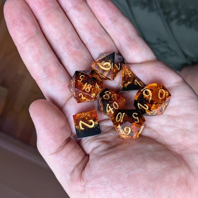 Sossal Frostbite Dice Set for Dnd 7 Piece Sharp Edge Resin Dice Set ...