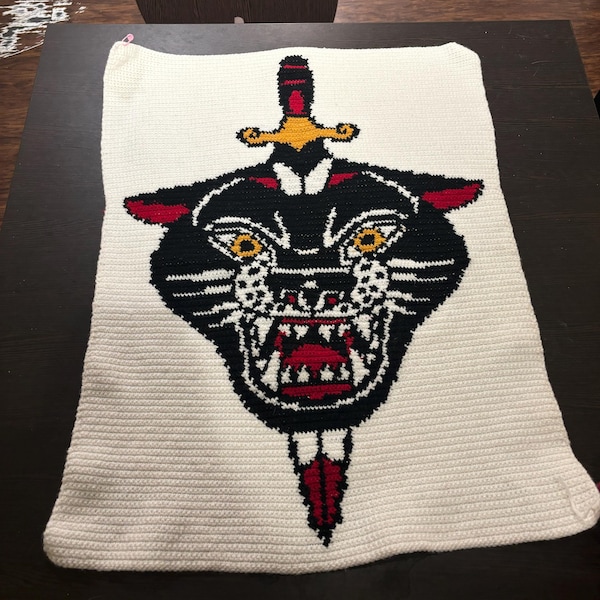 Dagger Heart Traditional Tattoo Crochet Wall Hanging Tapestry Pattern ...