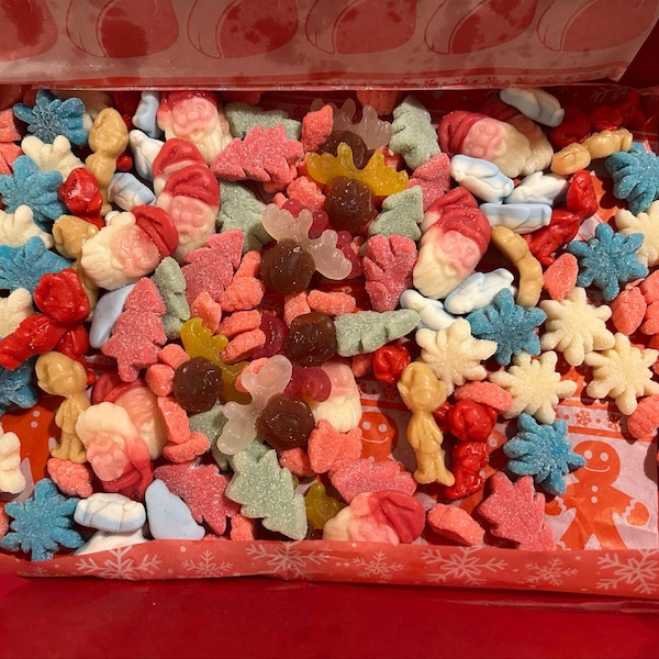 Valentine’s Day Pick and Mix 1kg, 500g Sweet Bag or Sweet Letter Box ...