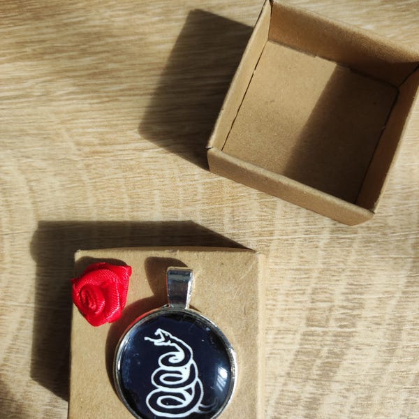 Kintsugi Sapphire Blue Quote Photo Necklace, Handmade Jewelry - Etsy