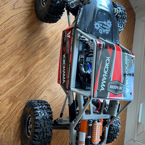 Vanquish H10 Optic Knights Customs 4WS Engine - Etsy