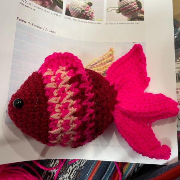 Spring Court Granny Square Crochet Pattern DIY Yarn Fiber Art Tutorial ...