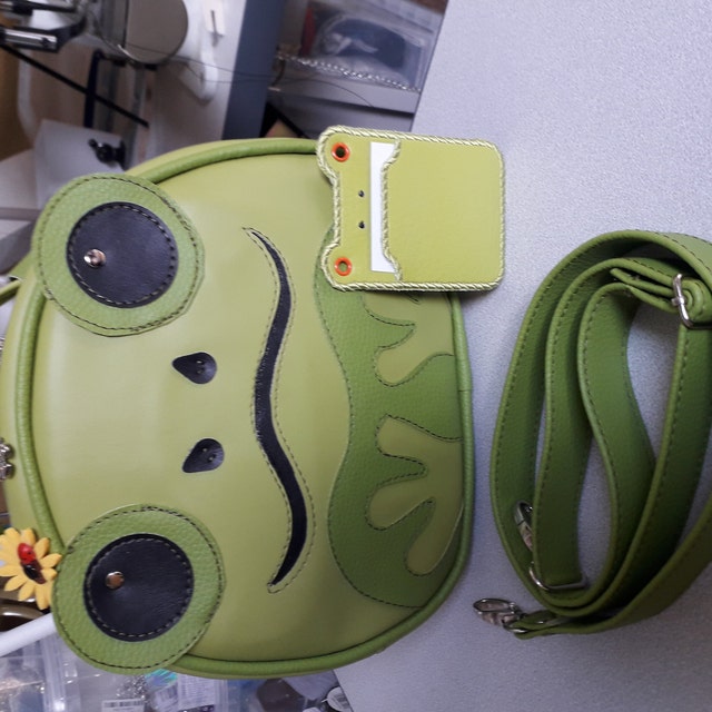 Sunthega - Sunthega Stickereien Designs - Etsy.de